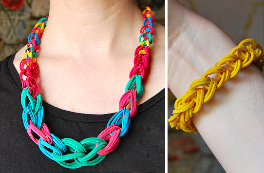 Rubber Band Necklace Tutorial / The Beading Gem