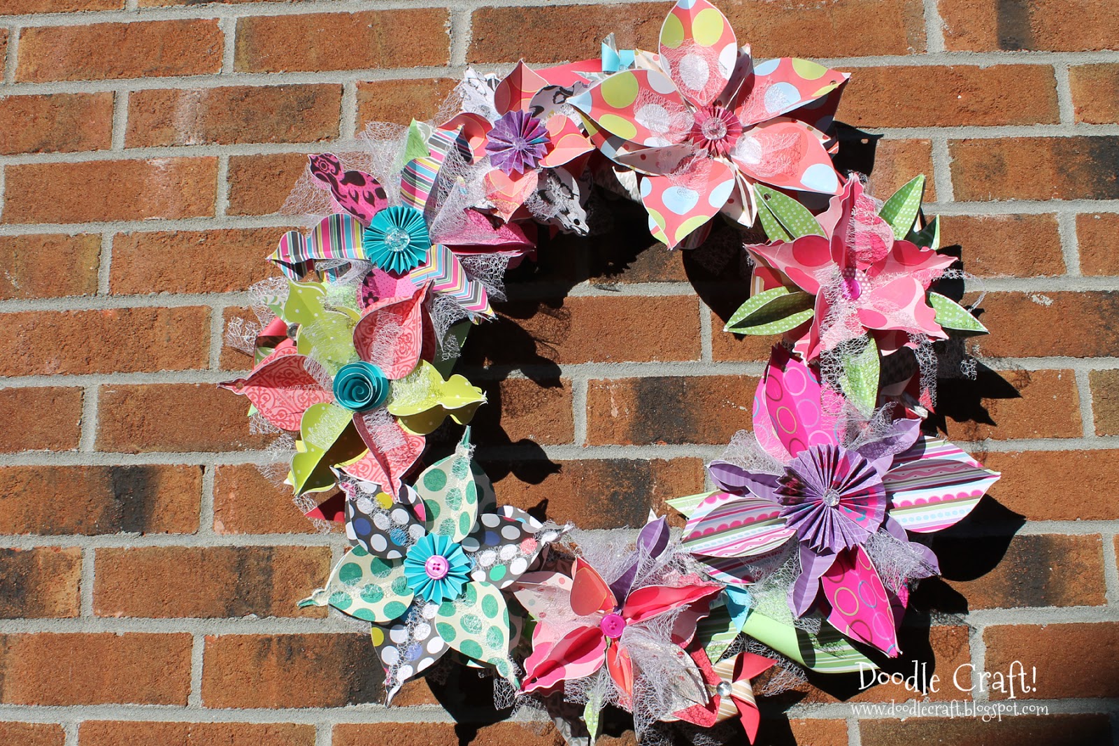 Doodlecraft: Spring Paper Wreath Update! :)