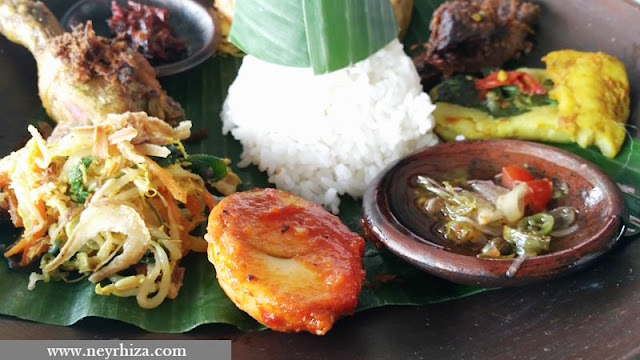 Nasi Campur ala Swiss Belinn Hotel Solo, Seporsi Bikin Kenyang Banget ...