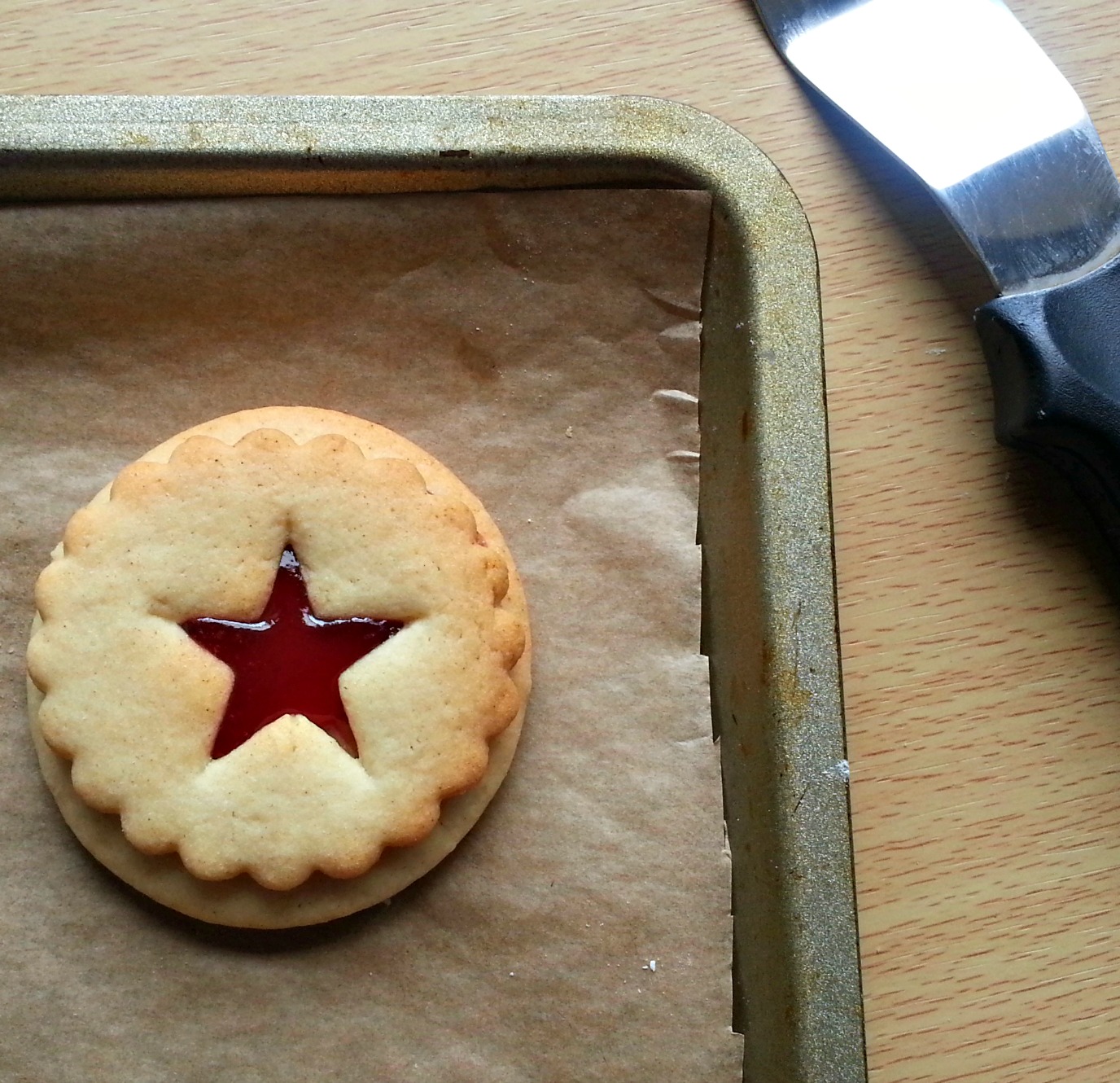 My sugar coated life...: Jammy Biscuits with Duerrs Jam