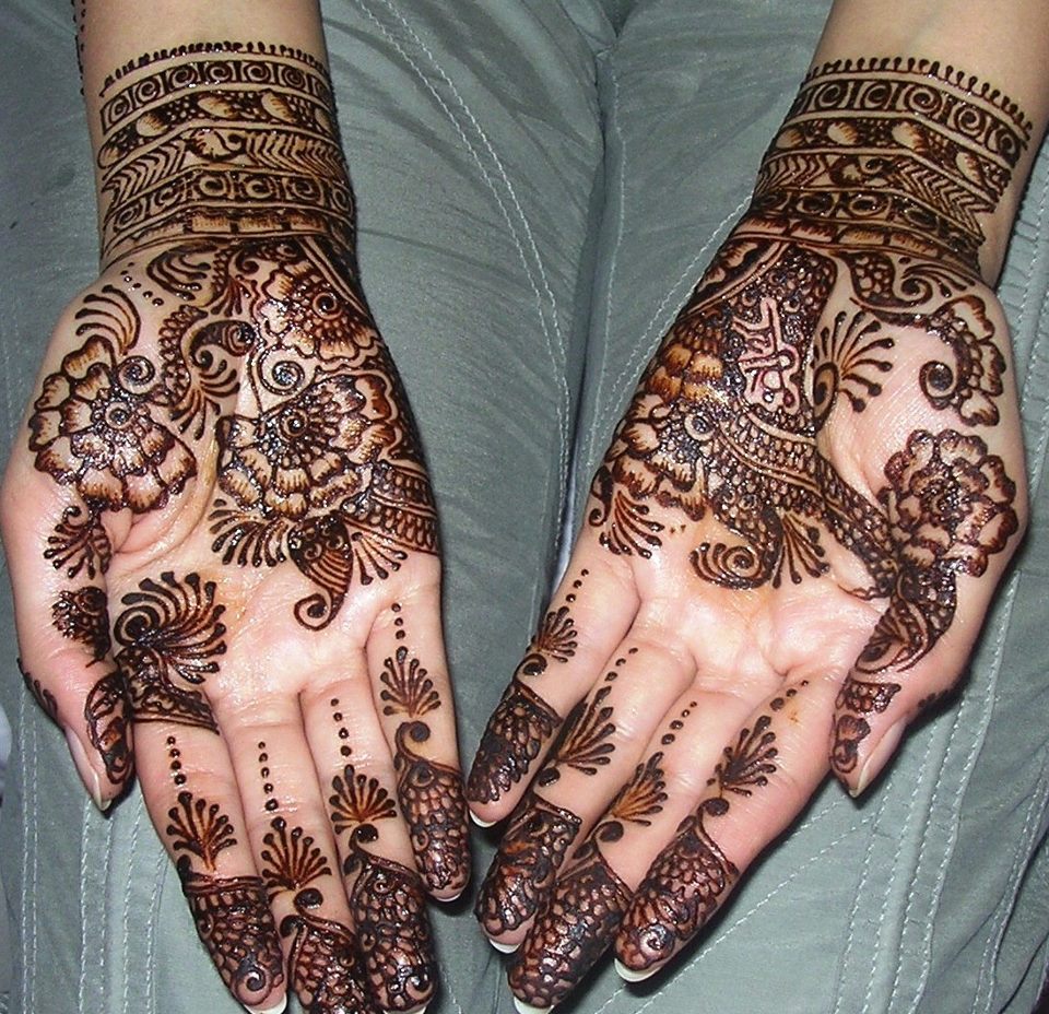 Outdoor Parties Mehndi Designs - Latest Fashion Trends