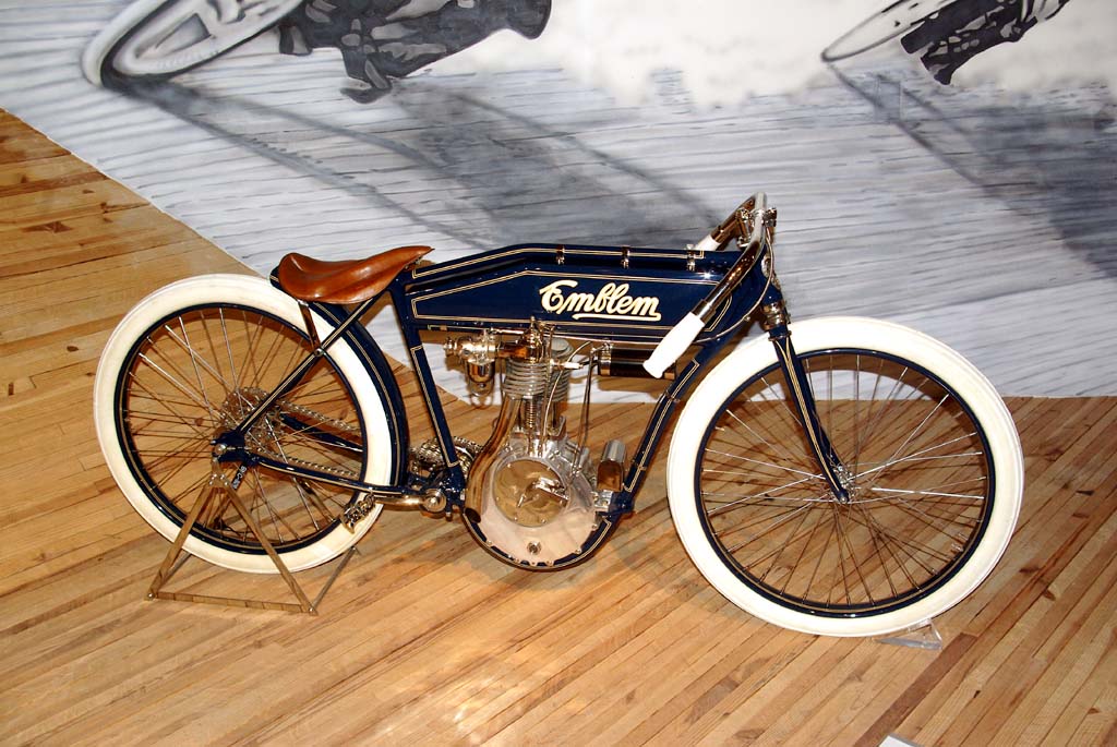 Fast is fast...: Pre 1930 factory backed American racing motorcycles.