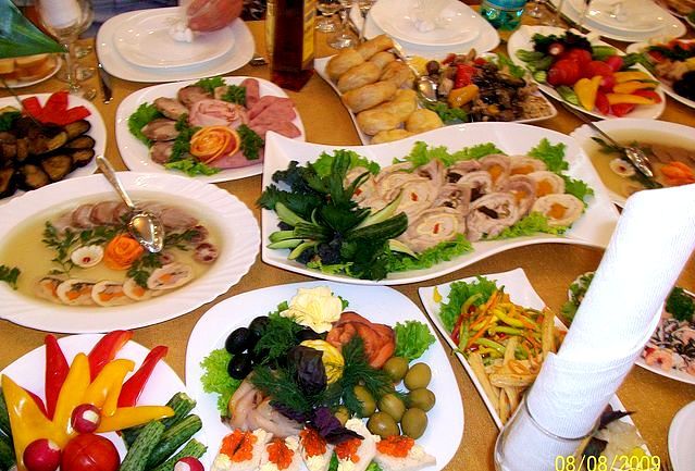 Jurnal de Sotie: Mancarea moldoveneasca - un deliciu cu dor de casa.