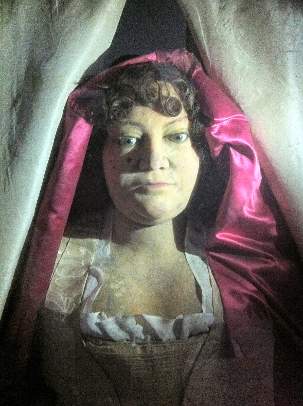 The Ragged Society of Antiquarian Ramblers: The Effigy of Sarah Hare