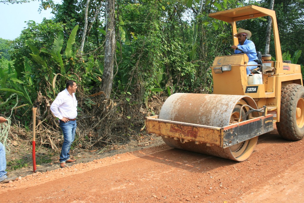 Tierra Verde: Elevan rasante de la carretera a Puyacatengo 1ra