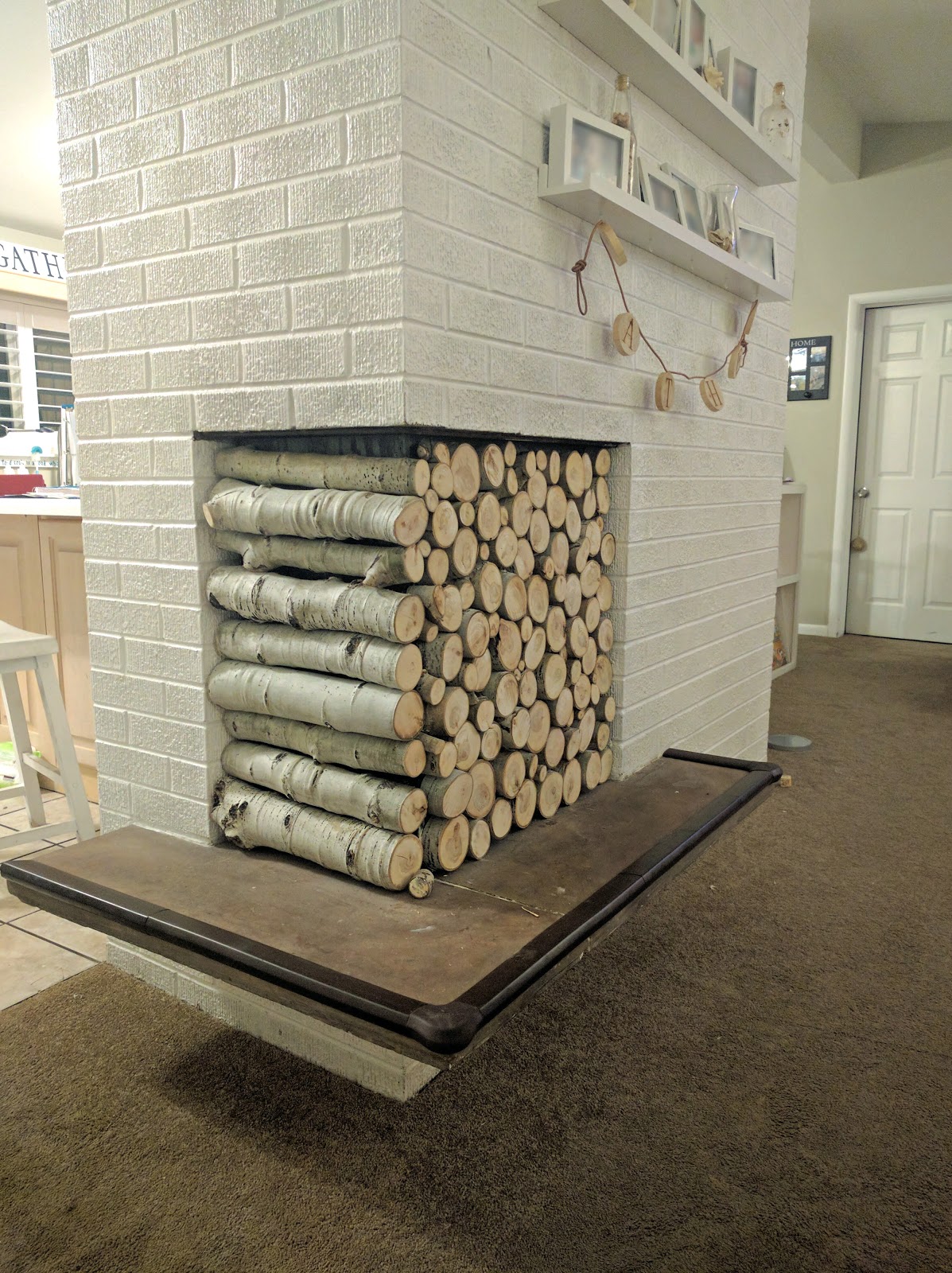 Jac Crafts: Faux Fireplace Log Stack