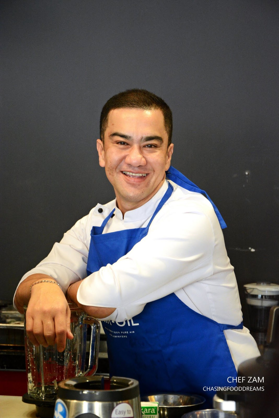 CHASING FOOD DREAMS: Christmas Cooking with PHILIPS and Chef Zam