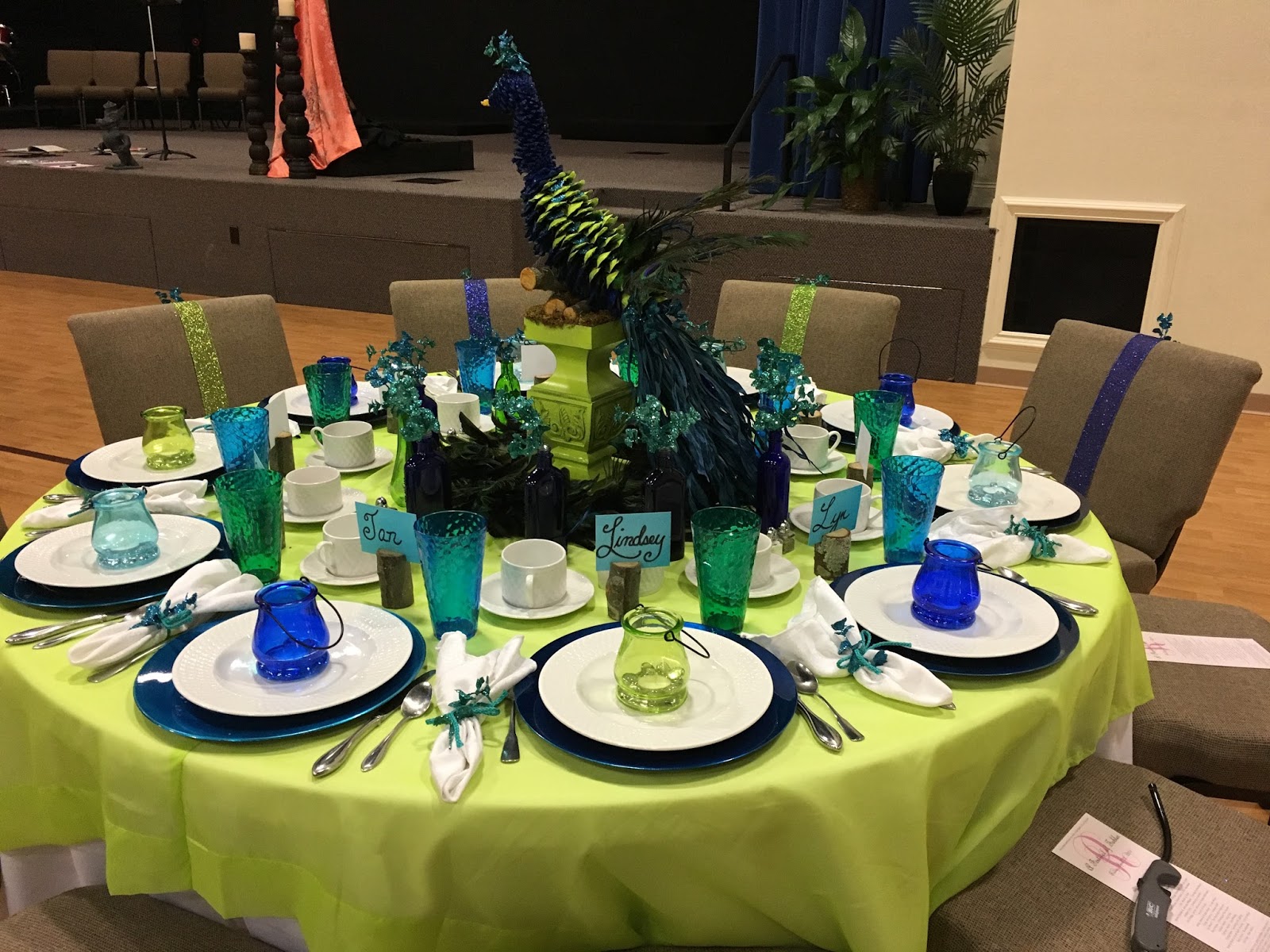 Repurposed For Life: PEACEFUL PEACOCK