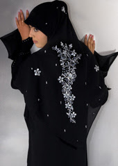 Qatar Culture Club: Traditional Costume