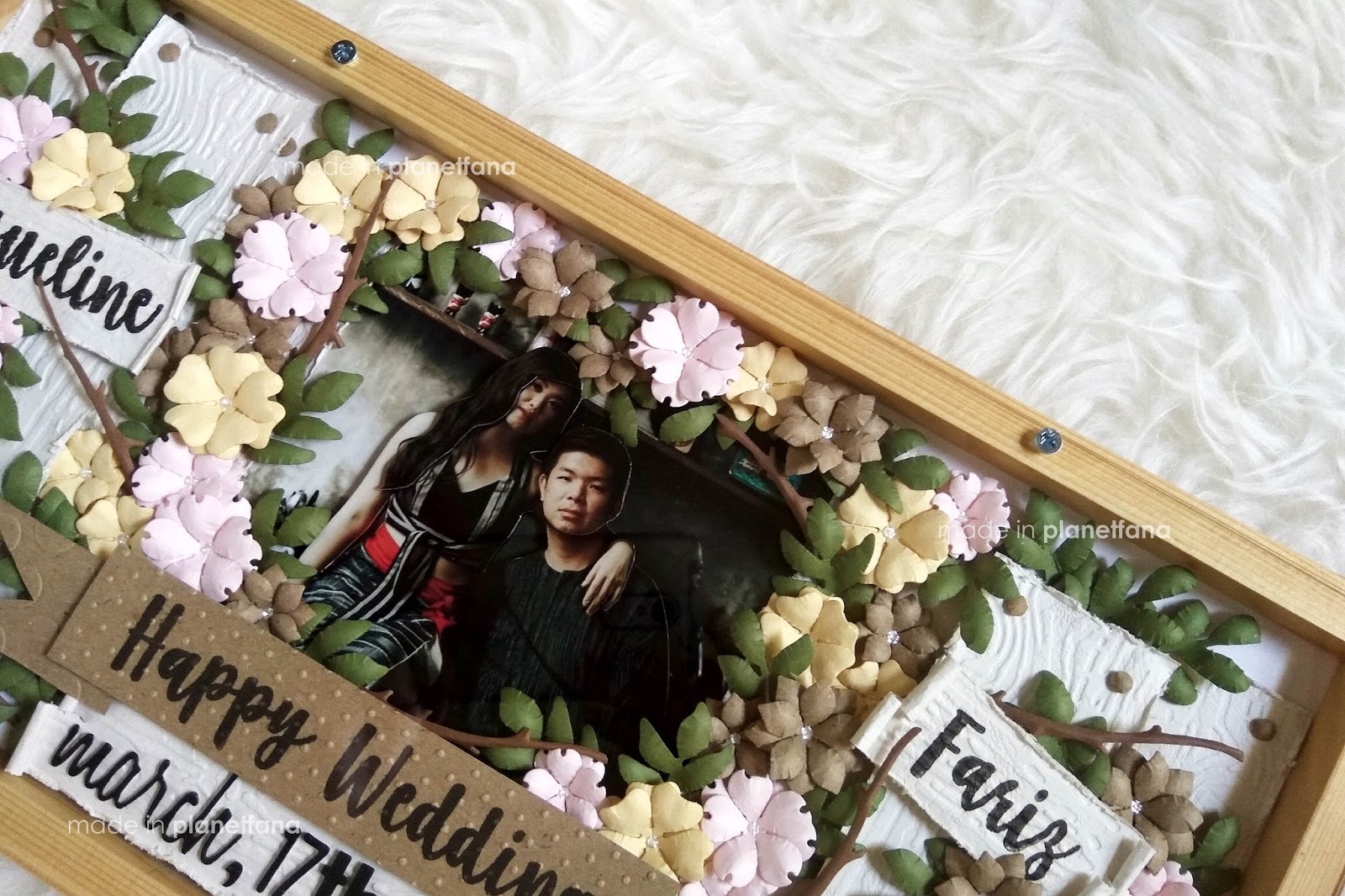 scrapbook frame #113 - made in planetfana
