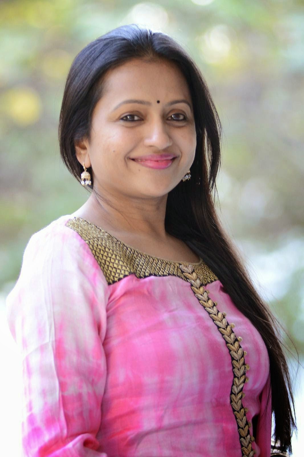 Actress HD Gallery: Anchor Suma Latest Cute Photo HD Galleryz