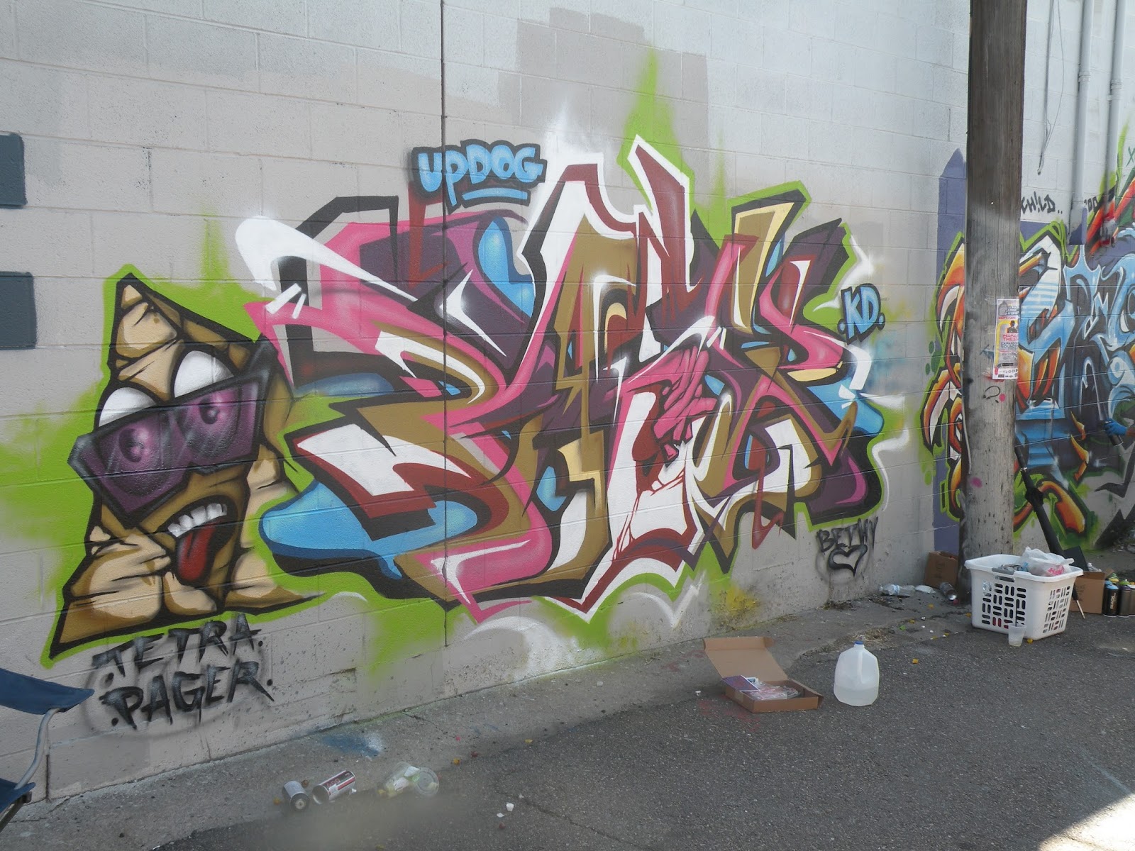 Turnip the Beet: Knocked the dust off my cans for a lil graffiti battle ...