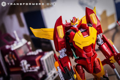 Transformers Square One: MMC Reformatted R-27 Calidus