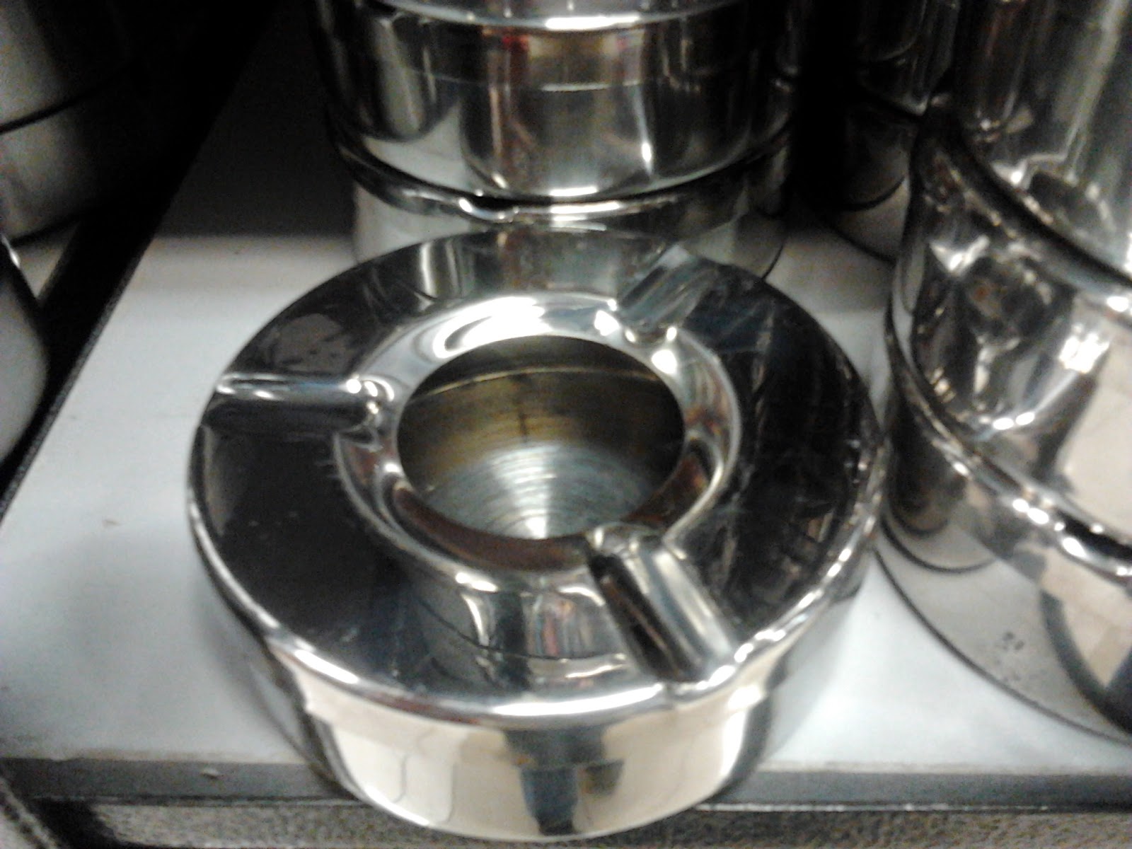 Produk Perkhidmatan - Tray Alumunium Kilat Abu Rokok - Pemborong Dan ...