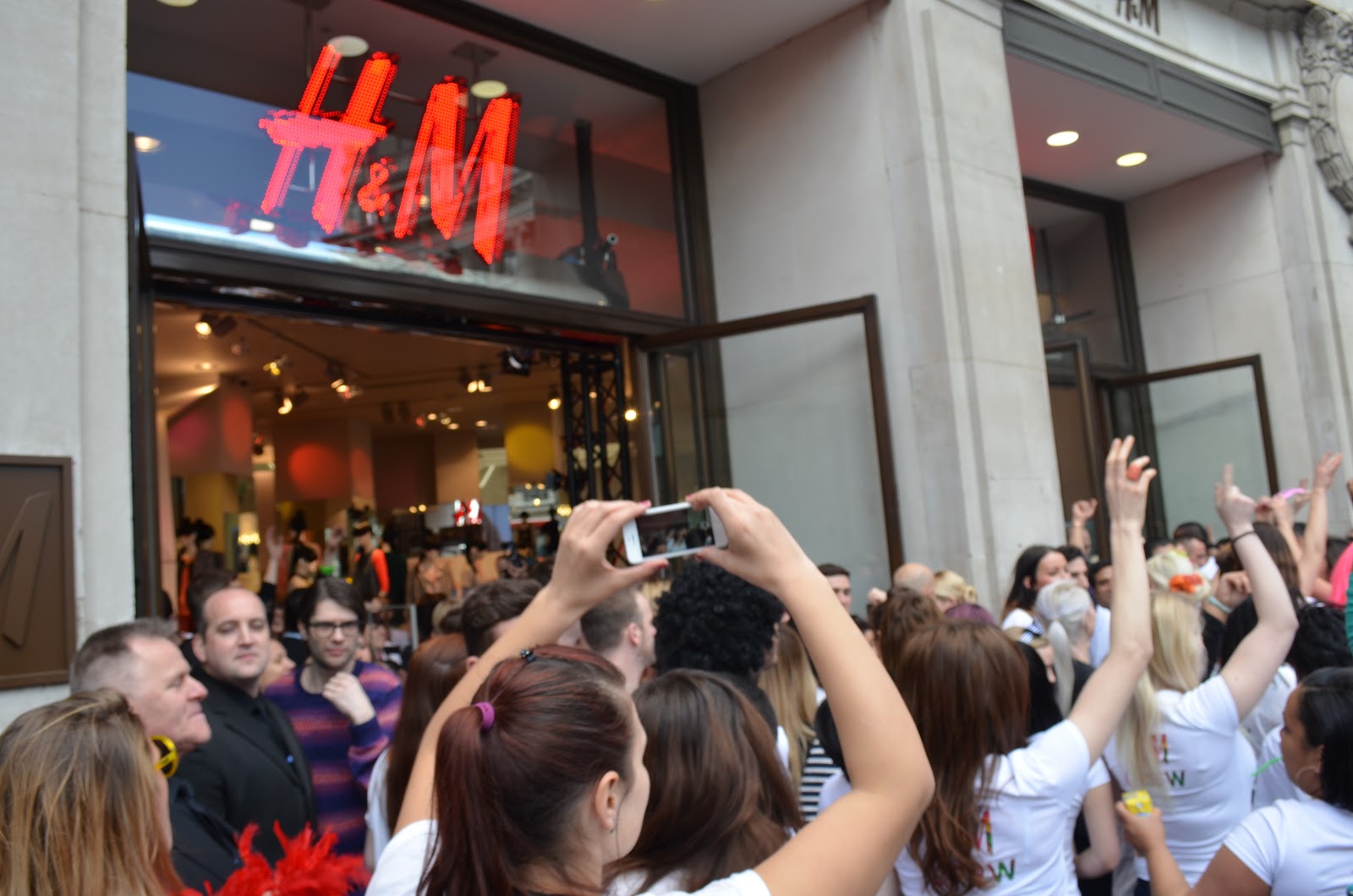 H&M Flagship Re-Launch at Oxford Street | Gold x City