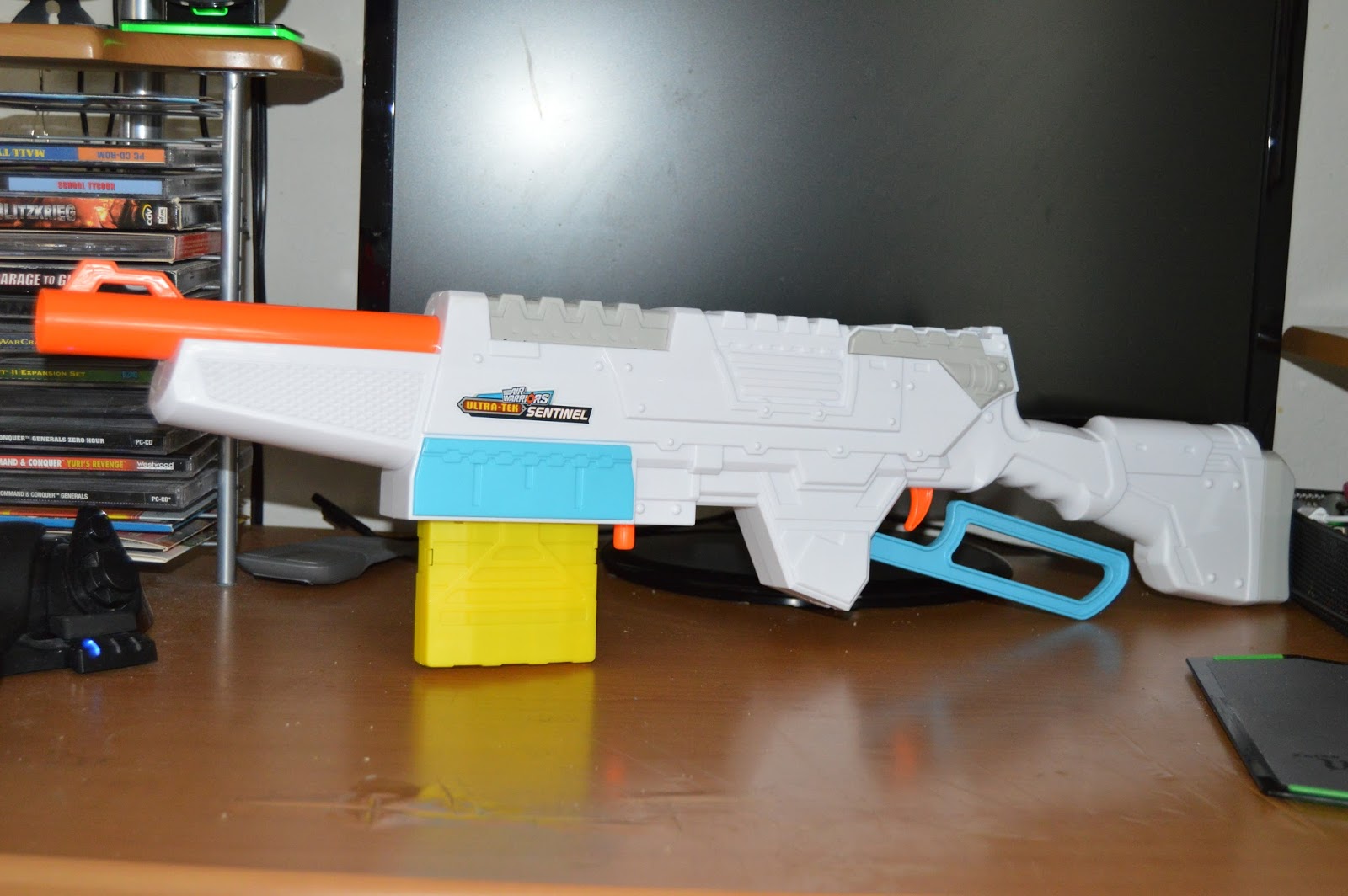 StudioYale: Buzz Bee Ultra Tek Sentinel Review (9/10)