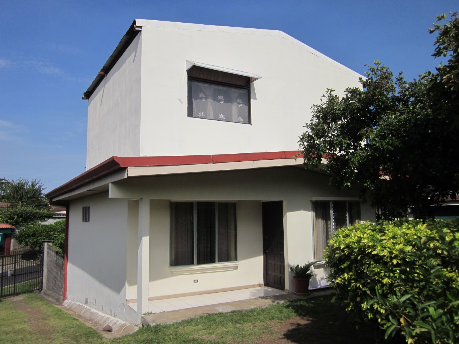 A Summer in San Joaquin: Typical Costa Rican Homes