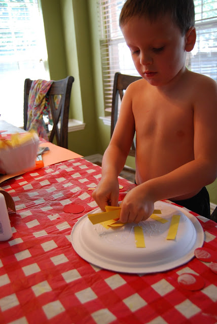 Momfessionals: Family Book Club - Secret Pizza Party