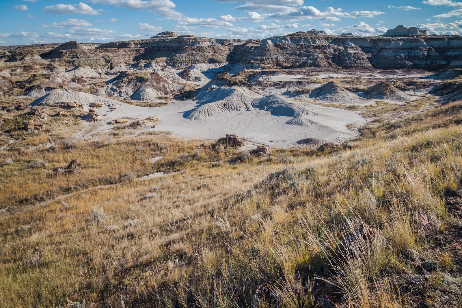 The Largest Badlands in Canada - Explore the World with Simon Sulyma