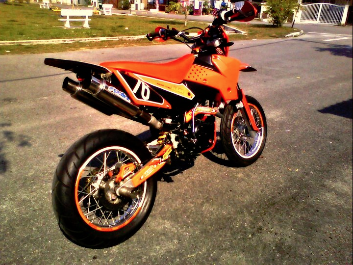 Beyond Project DTM 150 - SuperXmoto | SuperMoto