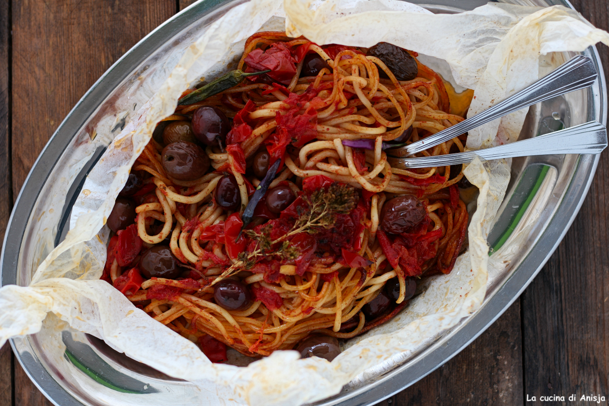 La cucina di Anisja: Cartoccio di spaghetti alla puttanesca