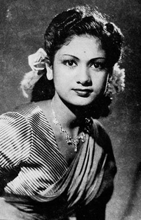 Mahanati Savitri Rare Large Photo Collection set-1 | MyTopGallery ...
