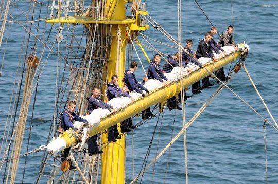 l'entretien d'un bateau: Mat de Voilier