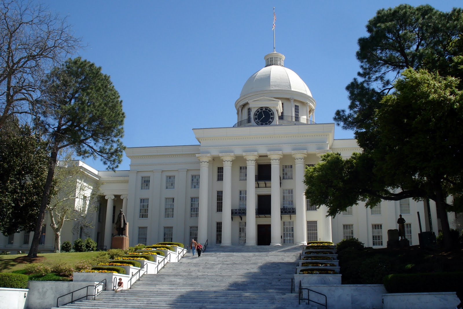 Joann and Jack: Former State Capitol Building Of Alabama