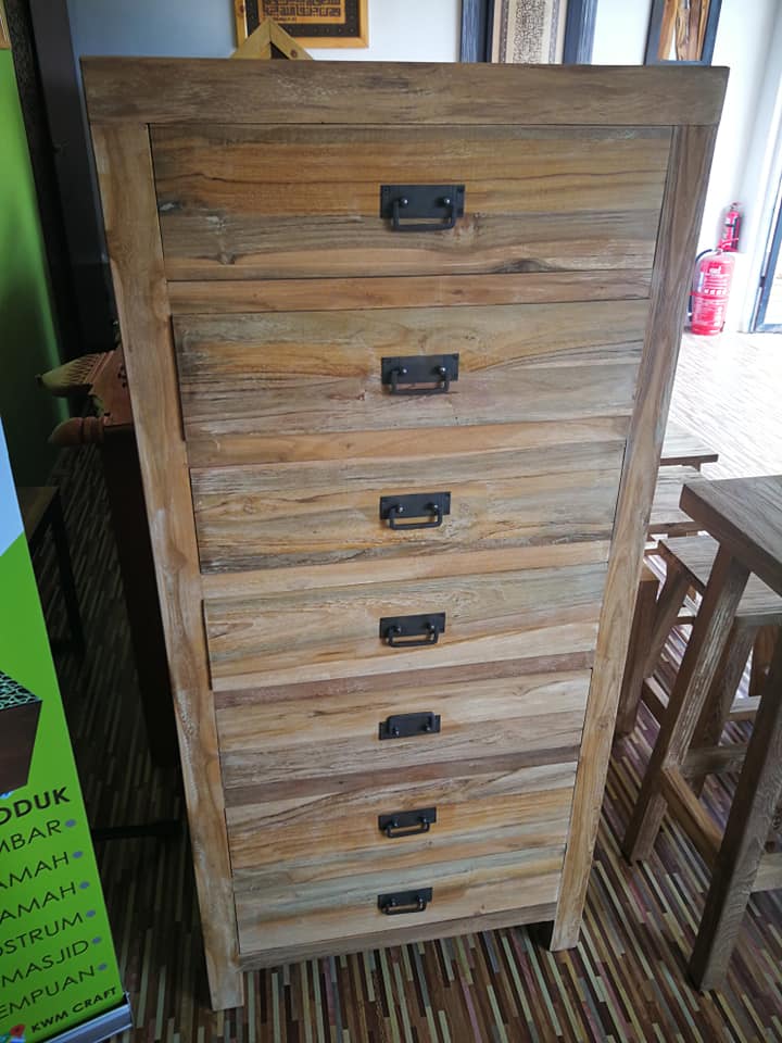 Kayu Warisan Malaysia: Perabot Kayu Jati