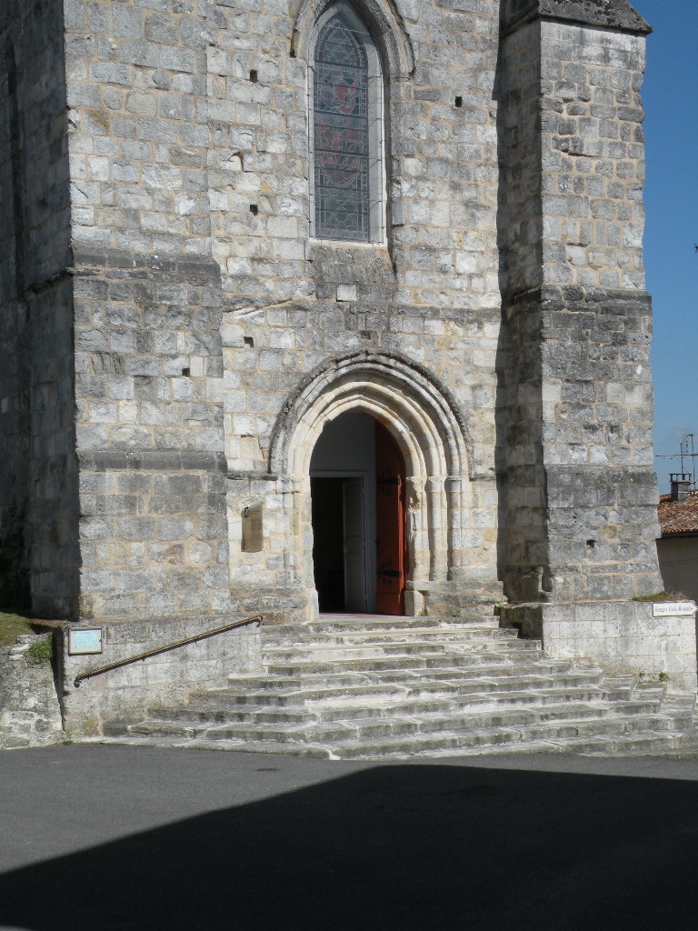 Balades dans les Charentes : Brossac et son église
