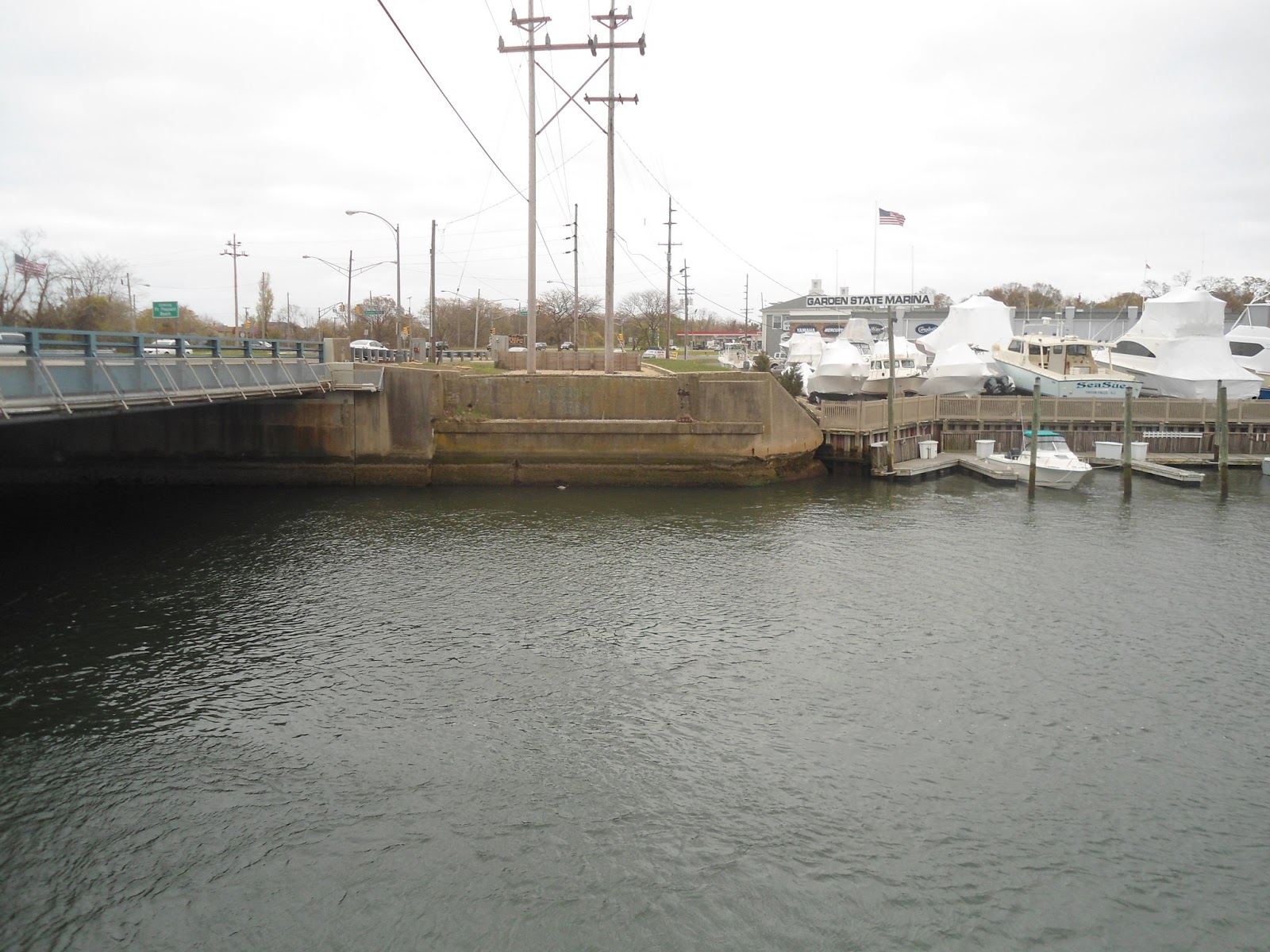 Point Pleasant Beach Rescue Dive Team: Route 35 Bridge Search Project...