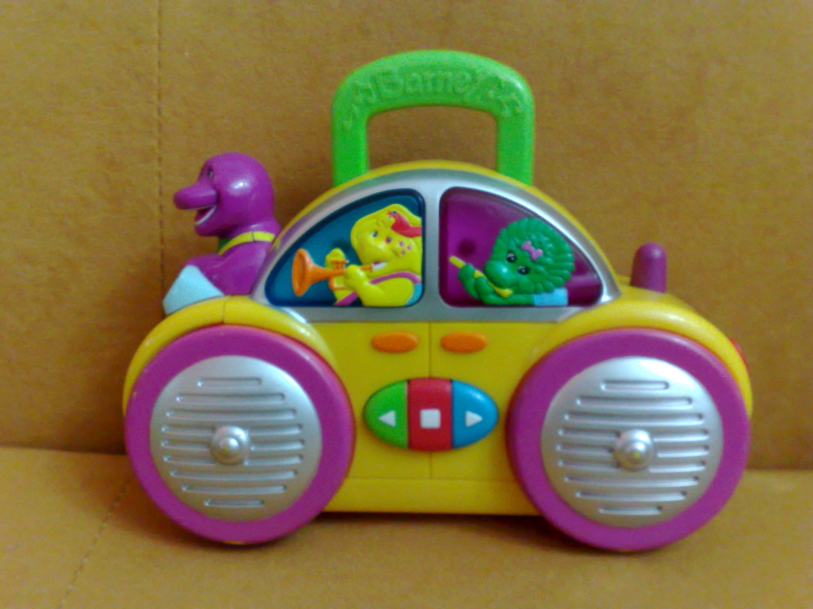 Pu3 Store @~Sold Item~@: Barney Musical Radio Car