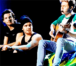 One Direction Girls ♥: Gifs de conciertos, Where We Are Tour 3 :)