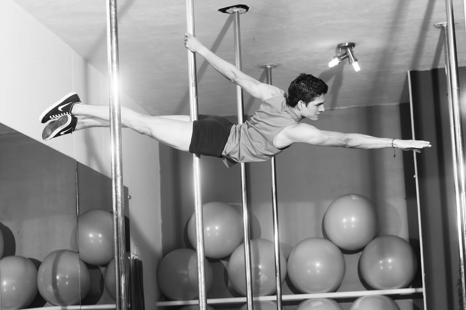 Luis AnGel Rios: BioGraFia -- Luis AnGeL Rios.