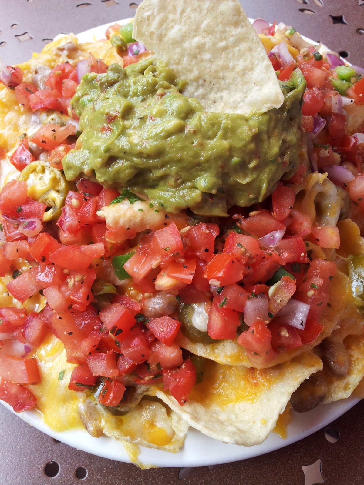red or green?: Nachos with Fresh Tomatoes, Pinto Beans and Chiles