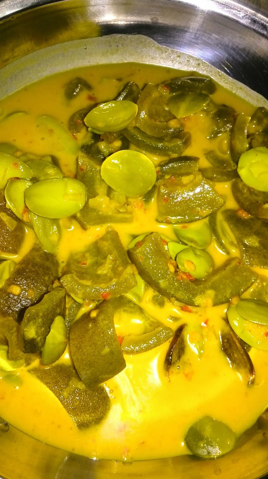 namakucella: KULIT LEMBU MASAK LEMAK CILI PADI