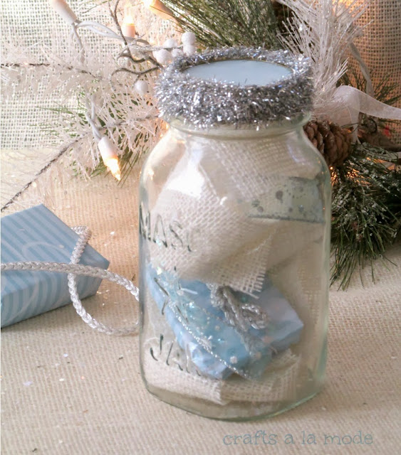 Awesome Way to Give a Gift - in a Mason Jar - Crafts a la mode