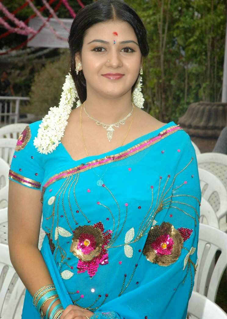 CAP: Jyothi Krishna Hot Stills in Blue Saree