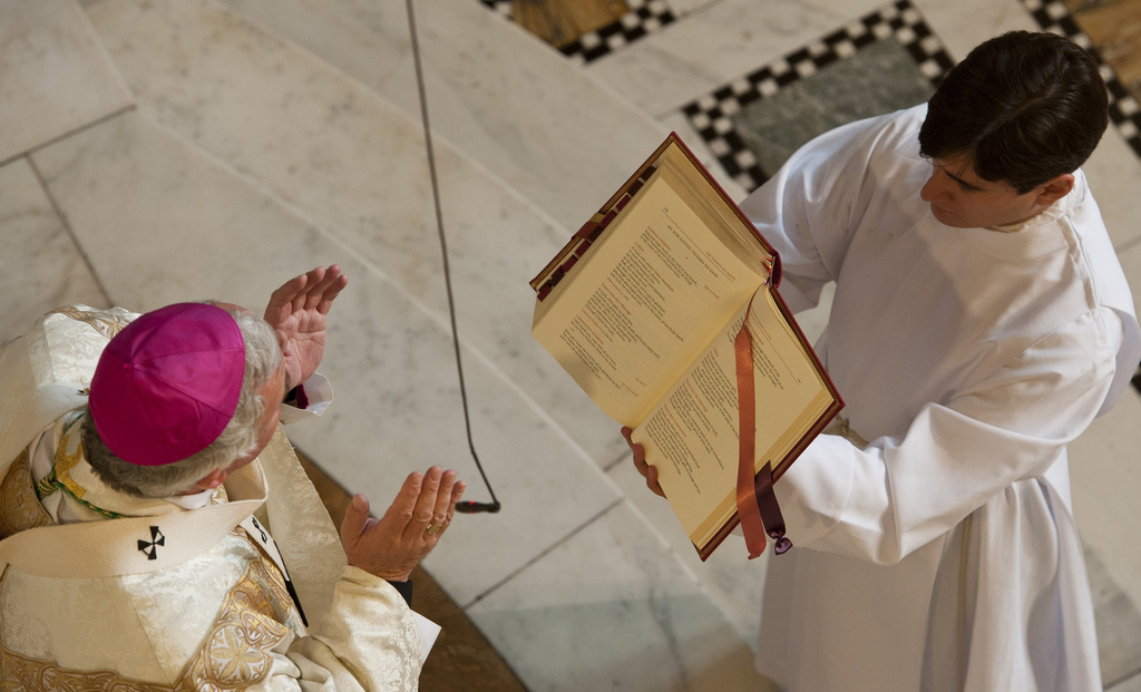 The Acolyte's Tale: Westminster Uses New Altar Missal
