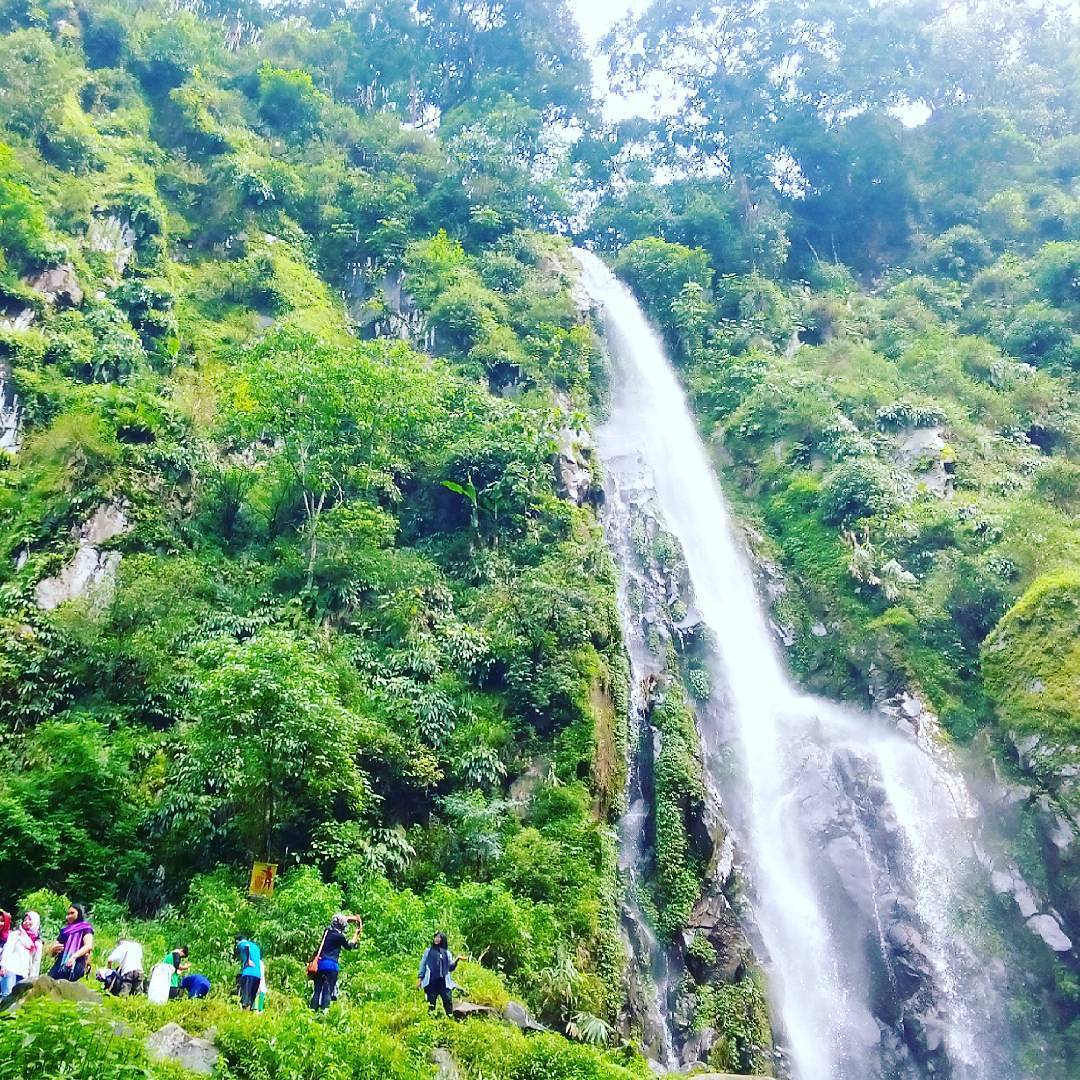 Curug Lawe Semarang | Rute, Lokasi, HTM, Jam Buka dan Fasilitas