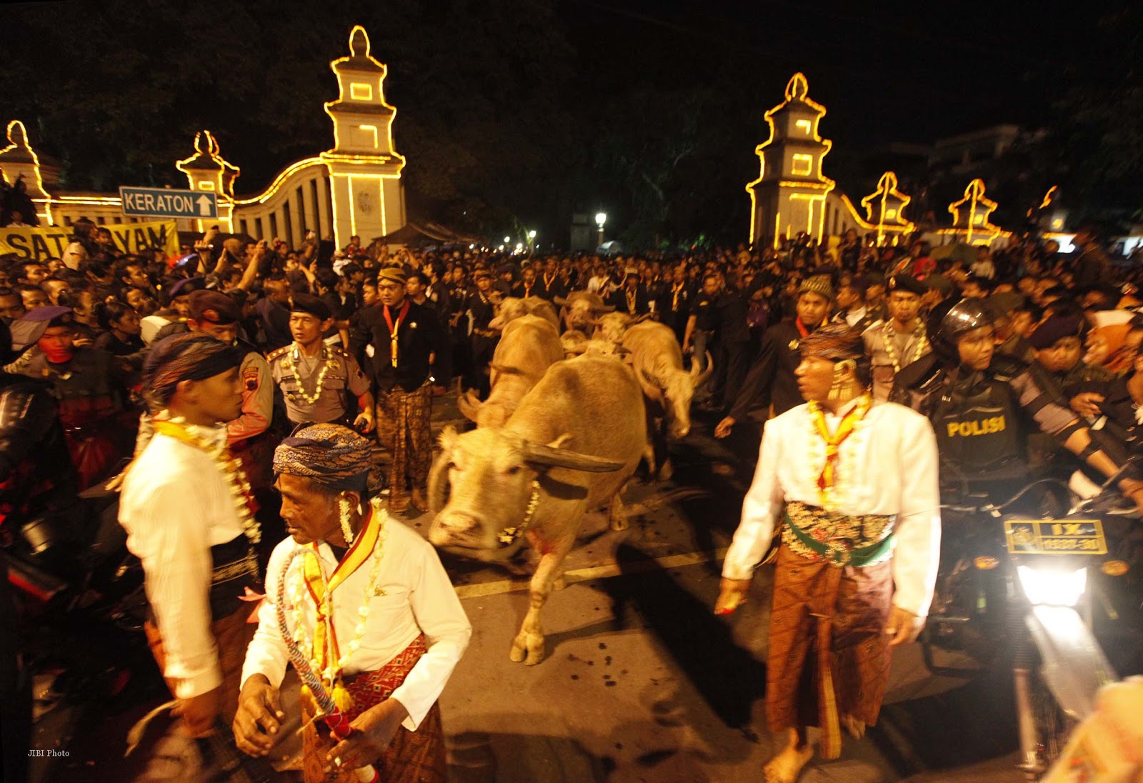Carnival Heritage Keraton Surakarta Sultanate