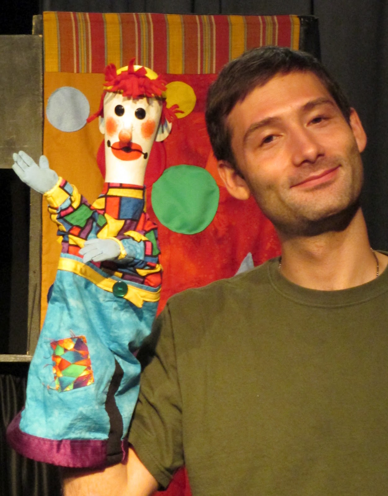 Puppet Showplace Theater: My New Favorite Thing: Glove Puppetry!