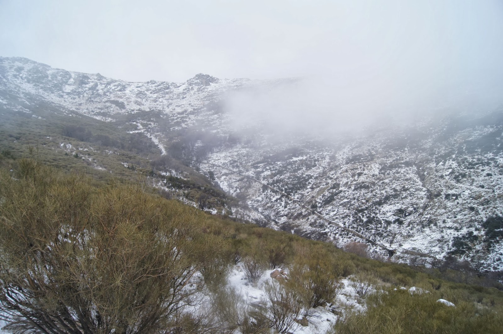 ENTORNO ESCORIAL: LA BELLEZA DEL MONTE ABANTOS EN INVIERNO