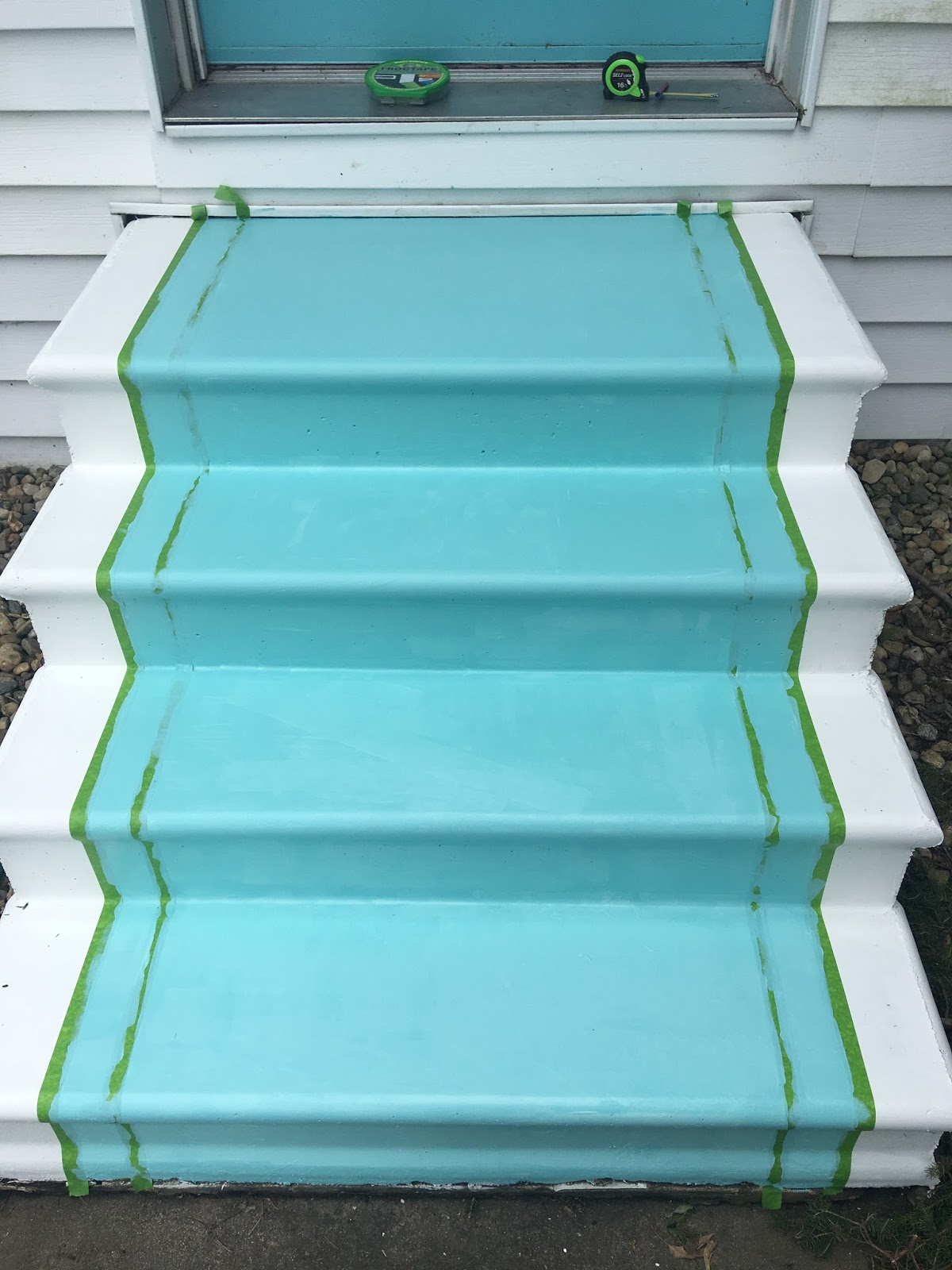 The Smart Momma: Painted Concrete Stairs