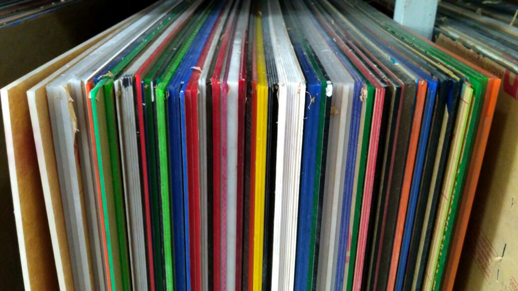 MENJUAL ACRYLIC SHEET TERMURAH DAN TERCEPAT BERBAGAI WARNA WARNI TLPN ...
