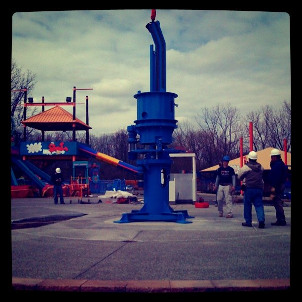 Big Bird Bridge: Construction Photos of Elmo's Cloud Chaser