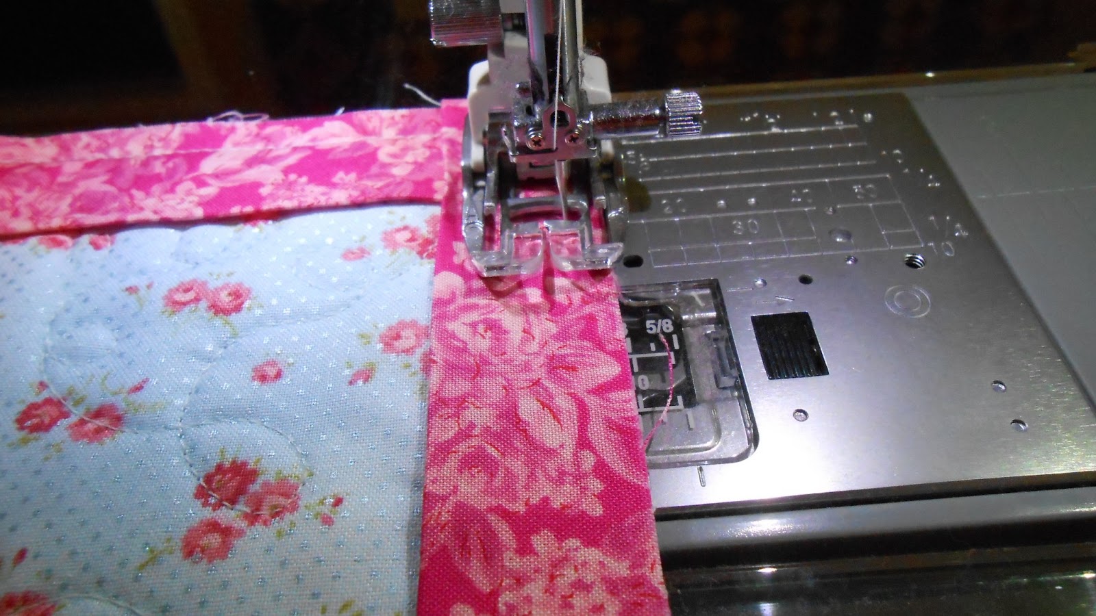 Because I say sew ;) : Machine binding made simple... Part 1 (the back)