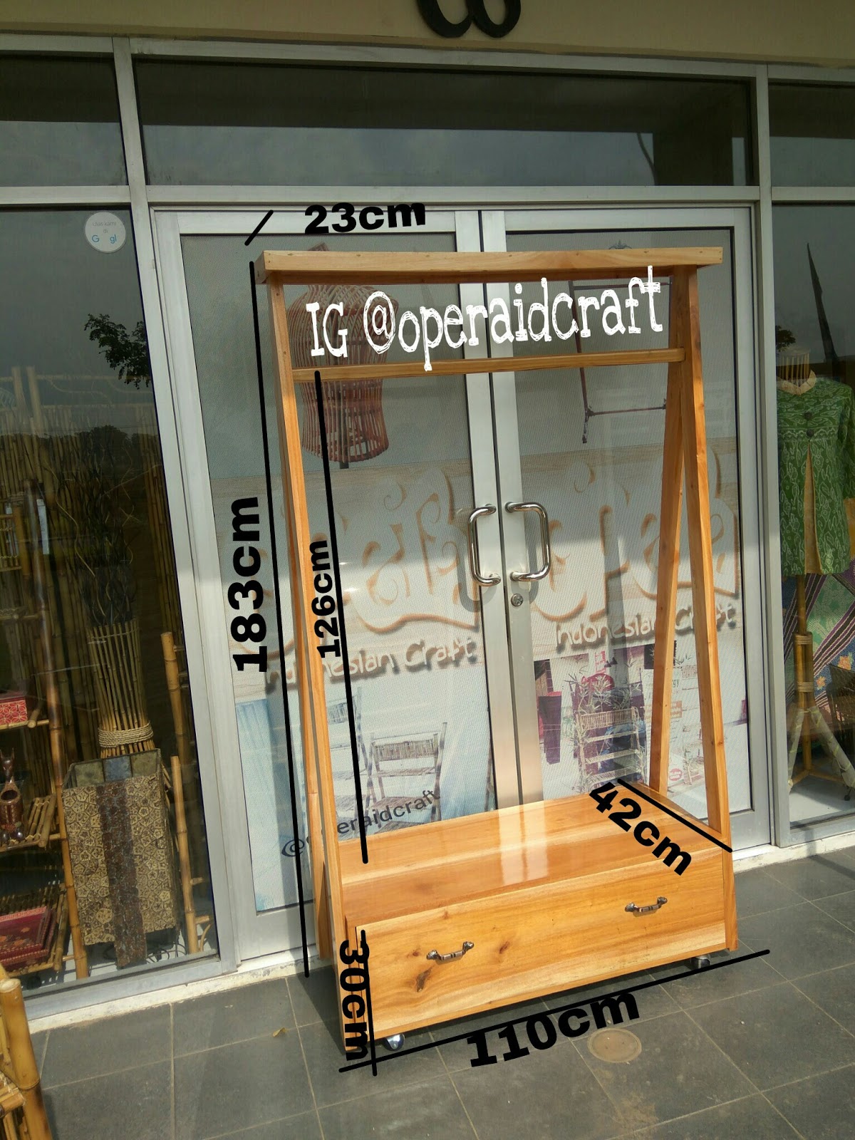 Waroeng Opera Indonesian Craft: Gawangan Batik