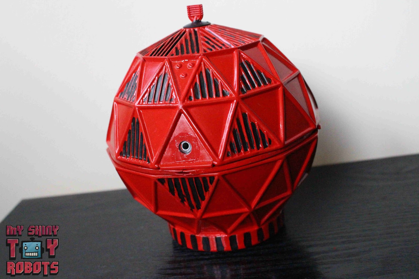 My Shiny Toy Robots: Custom Figure: TV21 Dalek Comics Menoid Master ...