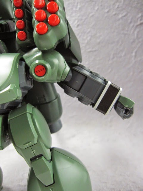 GUNDAM GUY: HGUC 1/144 AMX-102 ZSSA [Unicorn Ver.] - Review by Taka421